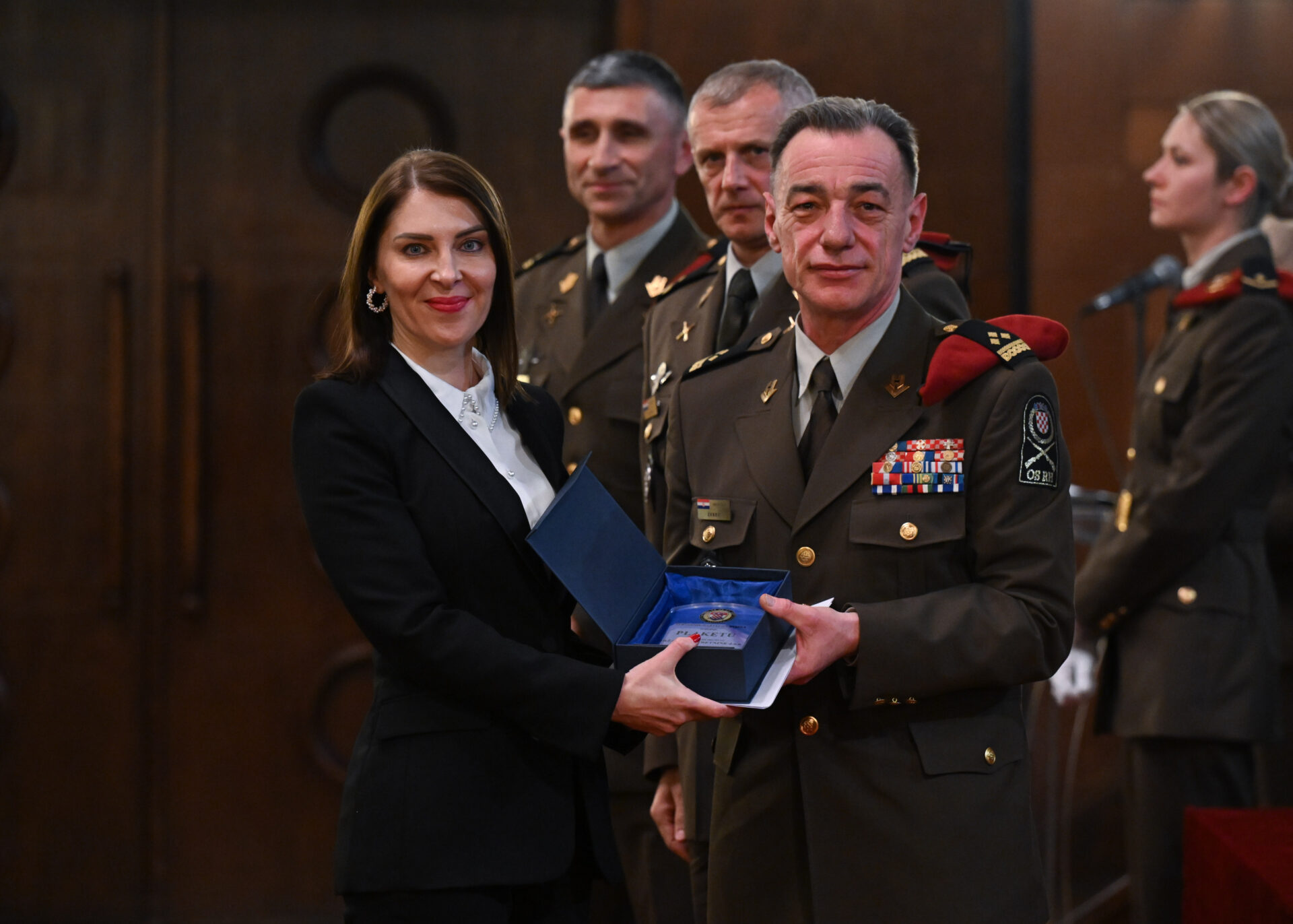 Državne nekretnine dobile plaketu u znak zahvale za suradnju s Počasno ...